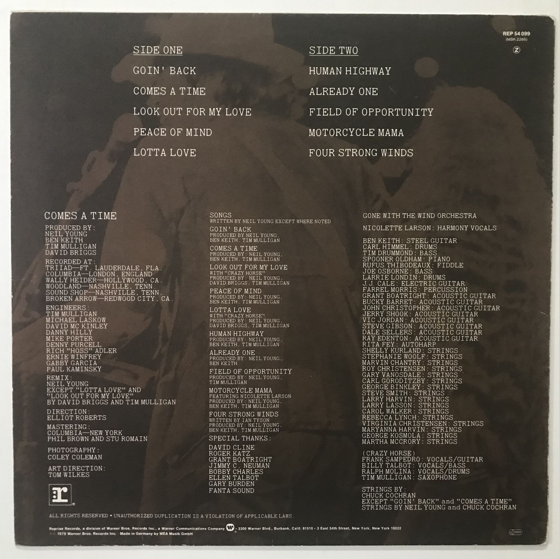 Neil Young – Comes A Time Plak, CD, DVD Satın Al
